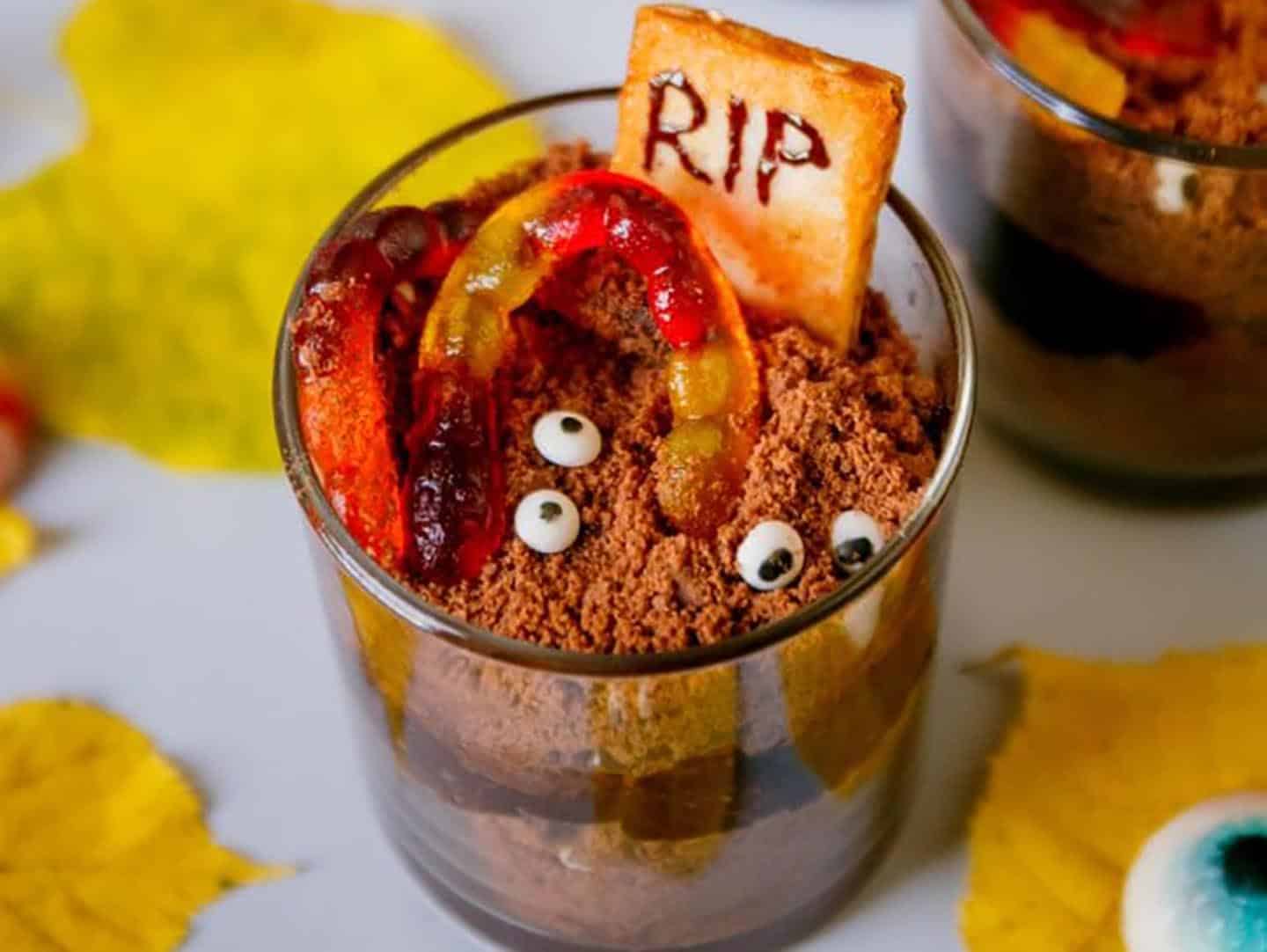 Graveyard Pudding Cups - Miz En Place
